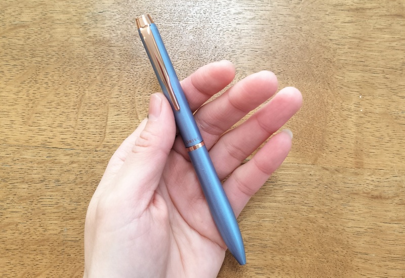 PILOTアクロ ドライブの商品情報や使用感を徹底レビュー!!｜開封の儀も大公開!! | ともみの自由帳